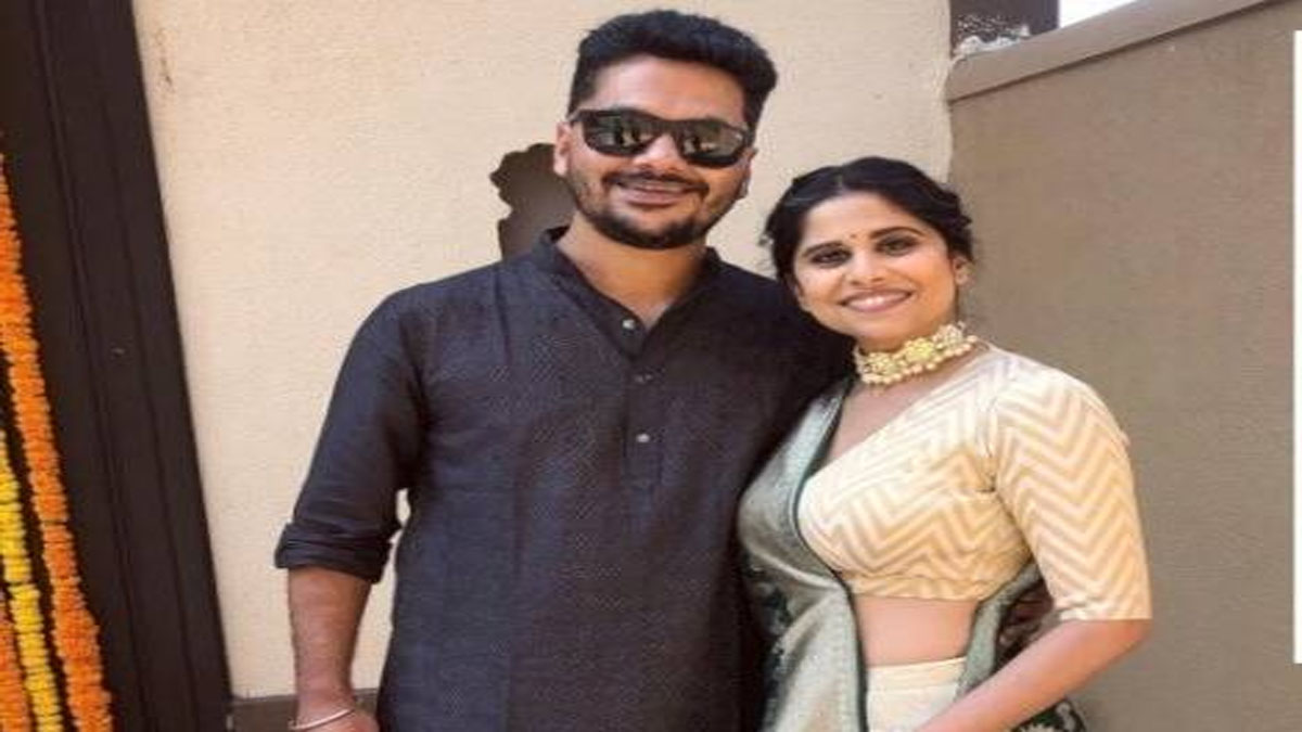 सई ताम्हणकरने शेअर केला तिच्या आयुष्यातल्या साहेब दौलतरावचा फोटो ...