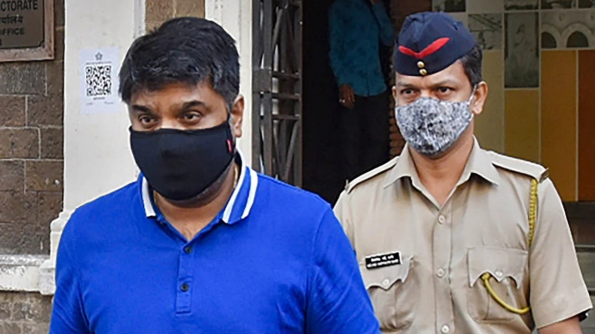 टॉप्स ग्रुप घोटाळा प्रकरण : शशिधरन, अमित चांदोलेंची सत्र न्यायालयात धाव ...