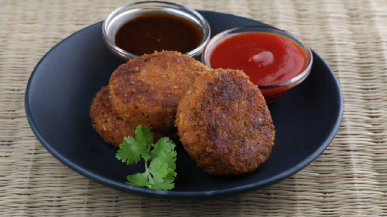 Upvas Recipe: तुम्हीही व्रत करत आहात? मग घरी बनवा उपवासाचा टेस्टी कटलेट ...