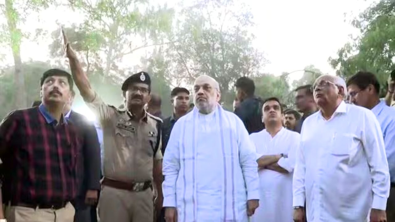 Ahmedabad Plane Crash : ‘विमानात सव्वा लाख लीटर इंधन, कुणालाही वाचवता ...