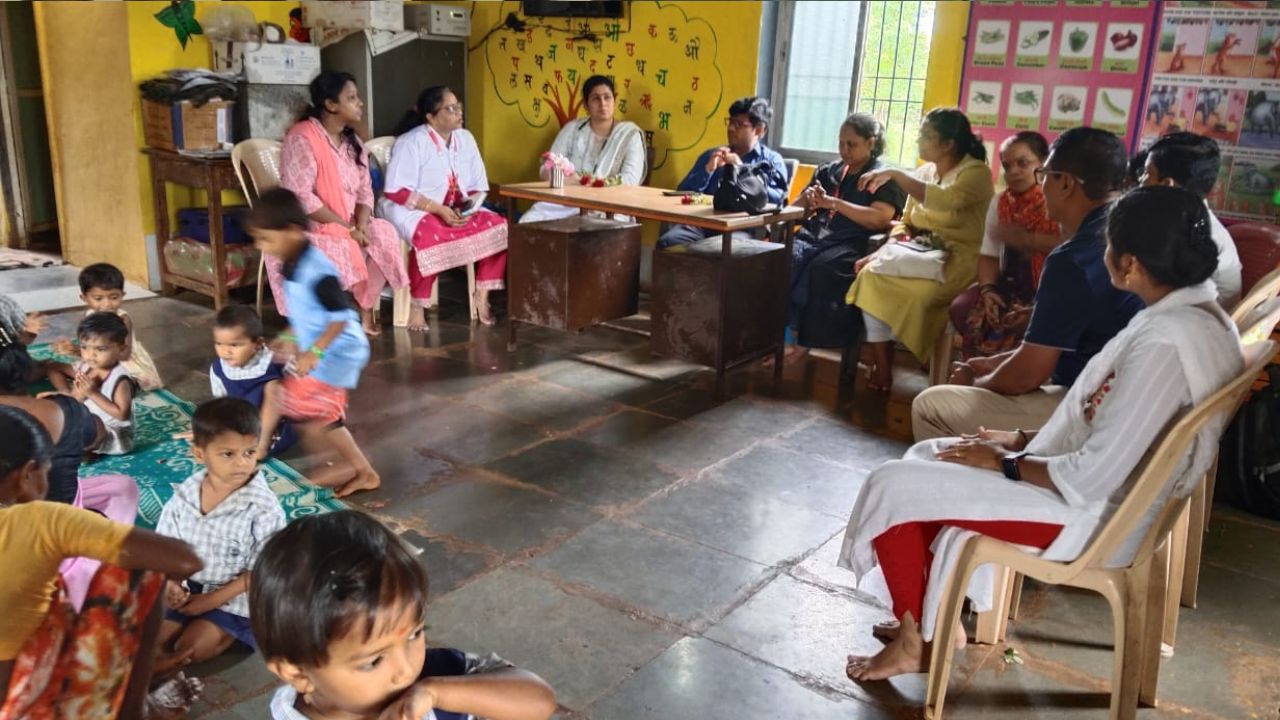 Thane News : आदिवासी आरोग्य समितीची शहापूर तालुक्याला भेट; आरोग्यविषयक परिस्थितीची केली पाहणी ...